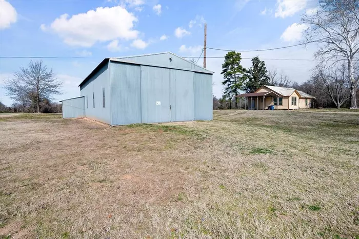 Real Estate - Julie Teel - RE/MAX Lakeside Dreams